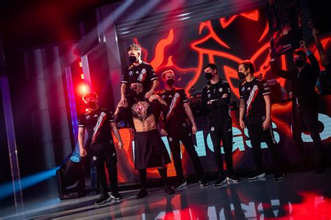 Lec 2022 G2 Elimina A Fnatic E Vai à Final Mais Esports