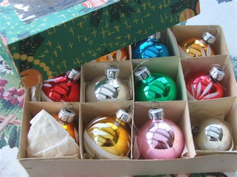 Vintage Tree Bauble Decorations