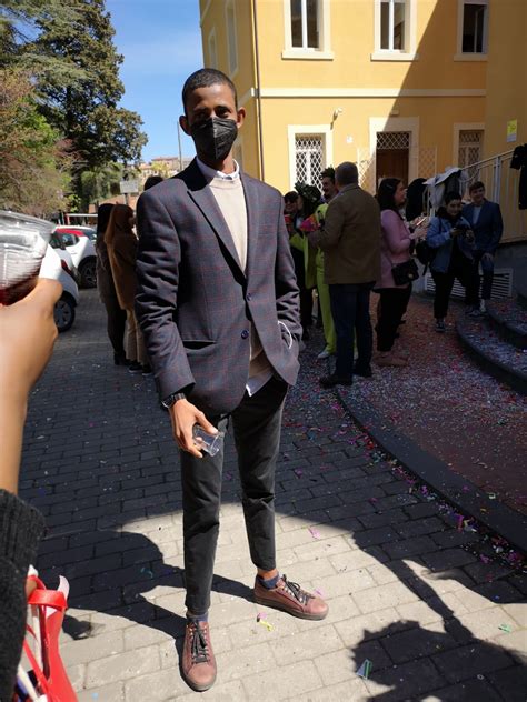 Shueib Sharif Medium