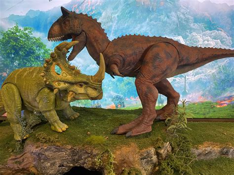 Jwfk Carnotaurus Dinomike Mak
