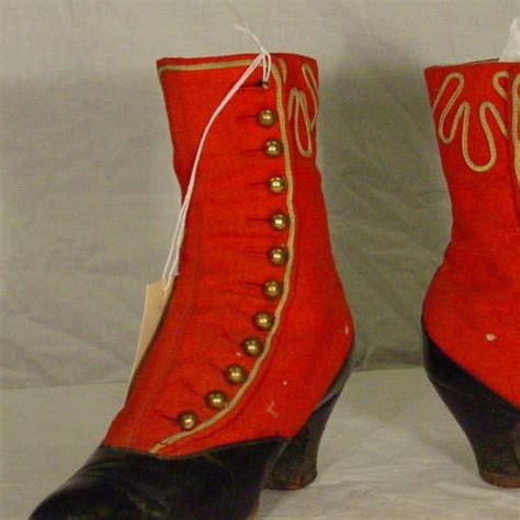 1885 1899 Late 1880s Or 1890s Black Leather Split Fox And Red Wool