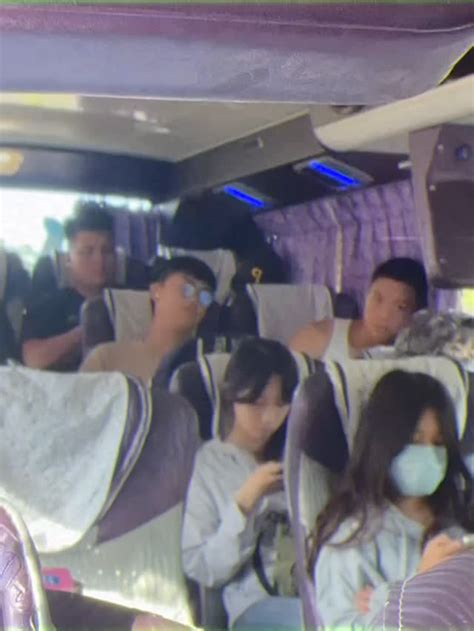 好青春好喜歡雖然是考證照兼班遊 至少大學多了一個回憶 認識你們我很開心