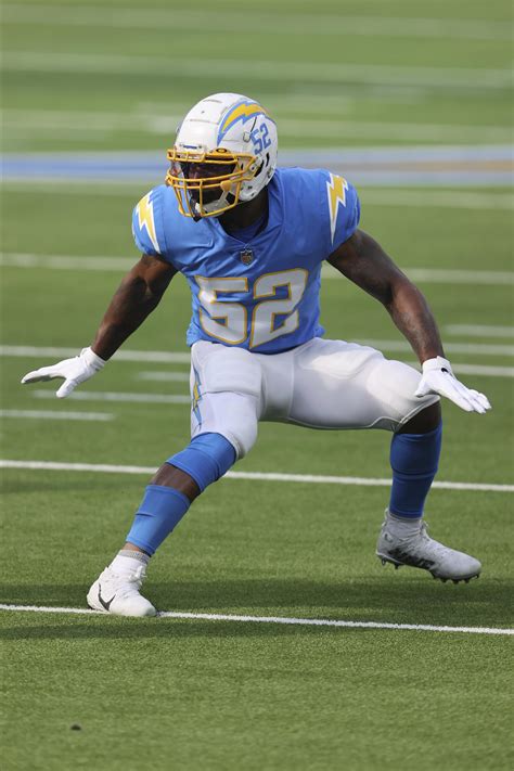 Linebacker Denzel Perryman Signs With Los Angeles Chargers For A Second