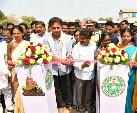 అత్యాధునిక హంగులతో కేజీ టూ పీజీ గంబీరావుపేట్ క్యాంపస్ బడిని గుడిగా