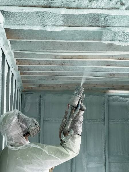 Heatlok Hfo Pro Spray Foam Insulation Huntsman Building Solutions