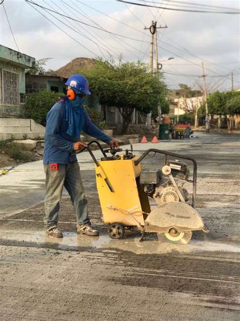 Alcaldía de Lorica on Twitter Destacada Contratista de las obras del