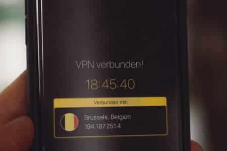 如何在 Android TV 上使用 VPN 并发现 Netflix 和其他平台的秘密目录