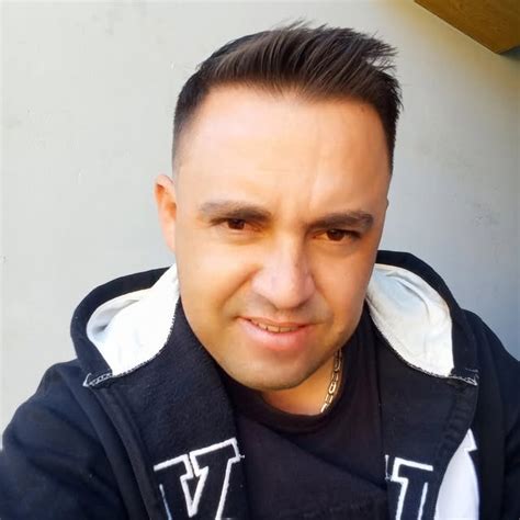 Mayko Maykorobson • Threads Say More