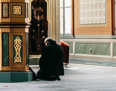Hukum Mengusap Wajah Setelah Berdoa Dan Adab Yang Benar