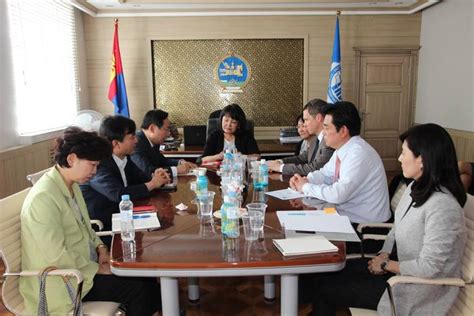 БНСУ ын Үндэсний Ассемблейн хорооны гишүүд Монголын хүүхдийн төлөөх бодлоготой танилцлаа