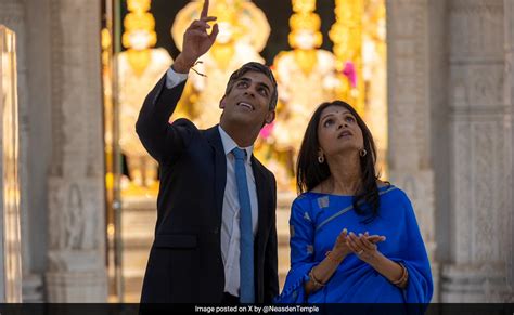Rishi Sunak Wife Akshata Murty Offer Prayers At London Temple Ahead Of