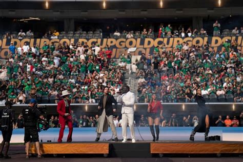 LA COPA ORO de CONCACAF cerró con broche de oro con Chiquis Akon Adriel Favela Lasso y