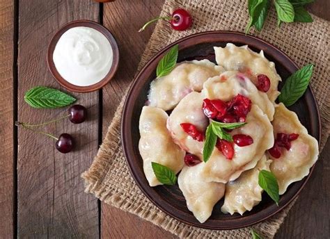 Вареники з вишнями Recetas De Pastas Faciles Recetas De Pastas