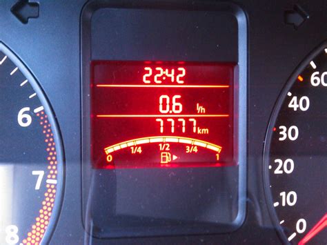 цифры на спидометре — Volkswagen Polo Sedan 1 6 л 2014 года просто