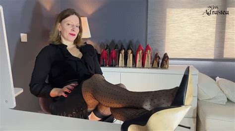 Atme Fussduft Sohlenhure Sniff My Feet Slut WMV Miss Adrastea Clips Sale