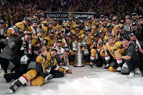 Golden Knights Blast Panthers 9 3 In Game 5 To Capture First Stanley