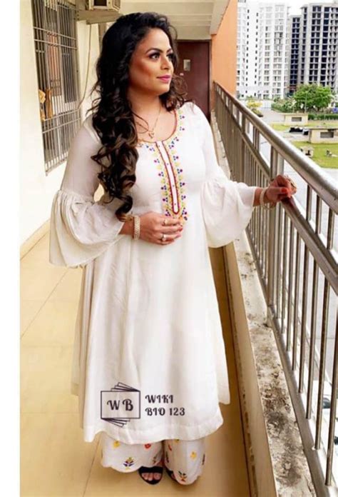 Gurlej Akhtar Wiki Bio Age Figure Size Height Affair Hd Images Wallpapers