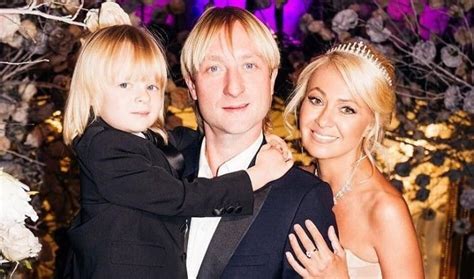 Плющенко и Рудковская воспроизвели сцену из «Титаника Звезды шоу бизнес Узнай Всё