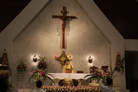 ฉลองแม่พระถวายพระกุมารในพระวิหารวัดพระแม่สกลสงเคราะห์ บางบัวทอง