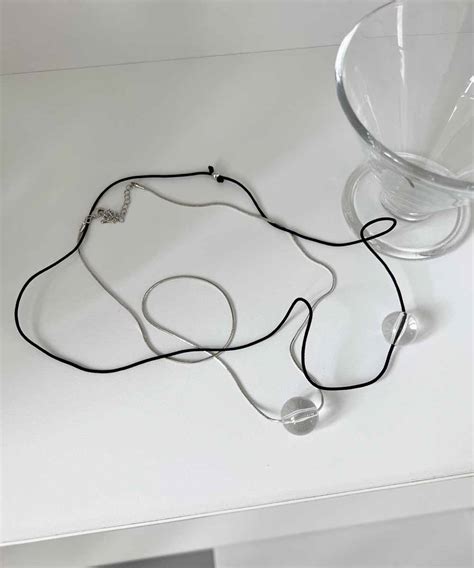 투명 볼 팬던트 초커 목걸이