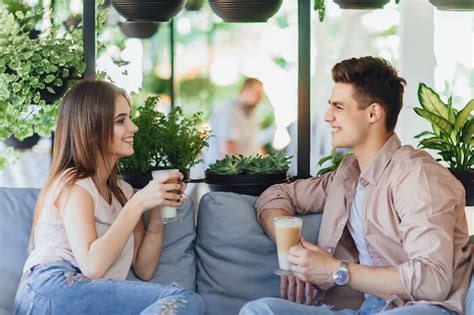 女性から男性を誘うのってあり？なし？さりげないデートの誘い方 Girlswalker