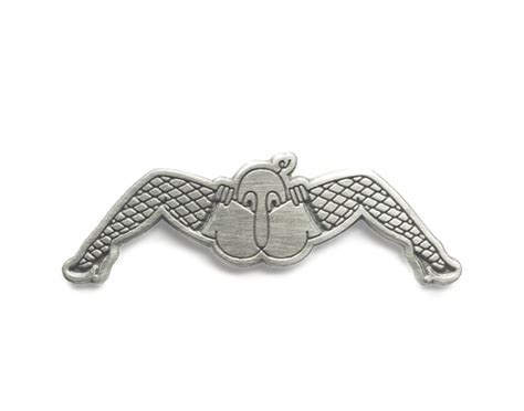 Tom Grunwald — Kilroy Lapel Pin