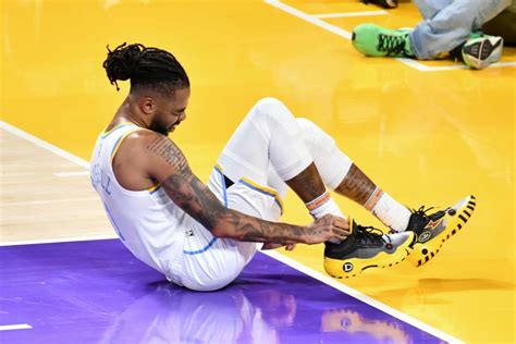 Lakers Dangelo Russell Injures Ankle In Win Vs Warriors Pretty