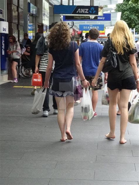 Barefoot Street N On