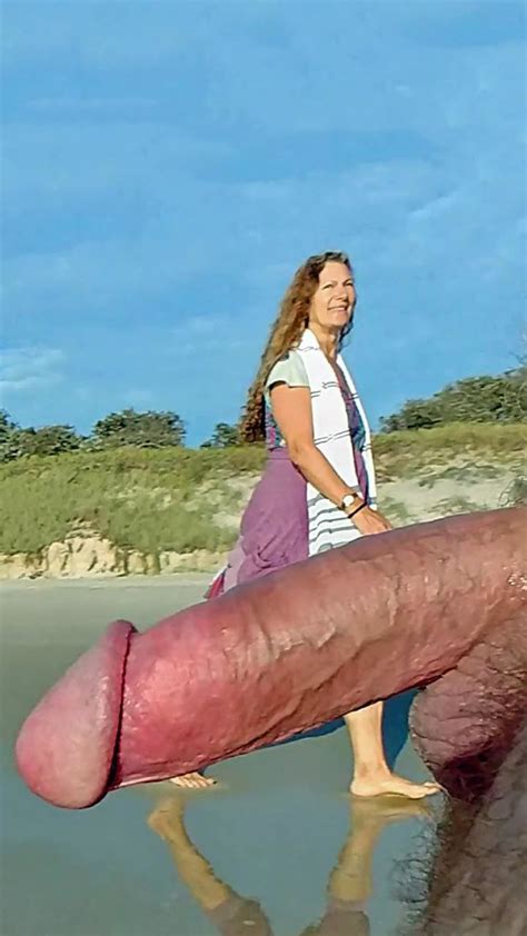 Big Public Cfnm Gets Big Smile
