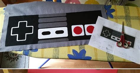 Utas DIY NES Controller Pillow