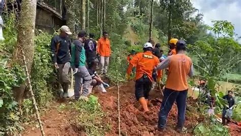 Korban Pembunuhan Berantai Dukun Pengganda Uang Di Banjarnegara Capai Orang