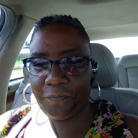 Tonjia High Customer Service Representive Lynx Sevices Linkedin