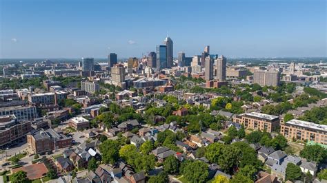 Historic Neighborhood And Downtown Indianapolis Skyline Editorial Image