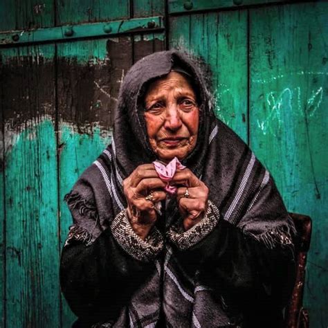 سبق آموز حکایات میرے رب کا حکم آتا ہے تو شیطان بهی حکم کی تعمیل کرتا