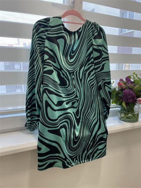 Нова сукня — ціна 350 грн у каталозі Короткі сукні Купити жіночі речі за доступною ціною на Шафі