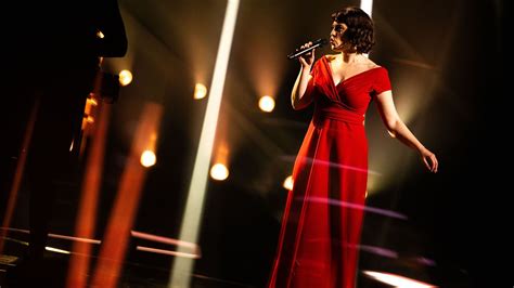 The Voice Belgique Çigdem envoûte le public des Live avec un titre de