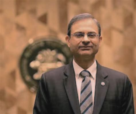 Indias Central Bank Governor Projects Optimistic Growth For 2025