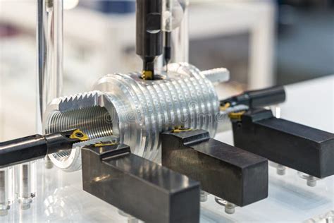 High Accuracy Many Kind Or Function Of Cutting Tool And Workpiece Of Cnc Machining Center Or