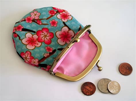 Clasp Coin Purse Tutorial ~ Diy Tutorial Ideas