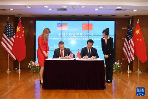 中方在紐約接收美方返還的38件中國流失文物藝術品 美國頻道 人民網