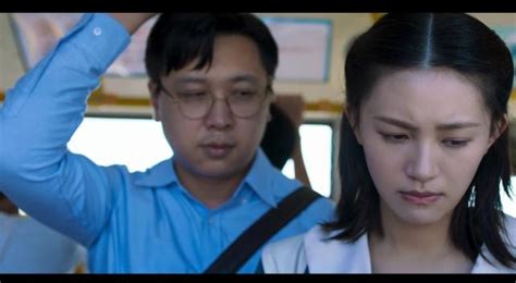 《开端》王萌萌为何不在站台下车，而是在桥上下车？原因有2个！
