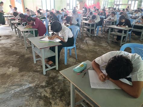 ဘူးသီးတောင်မြို့၌ ၄၈ နှစ်မြောက် ရခိုင်ပြည်နယ်နေ့အထိမ်းအမှတ် စာစီစာကုံးပြိုင်ပွဲနှင့် ပန်းချီပ