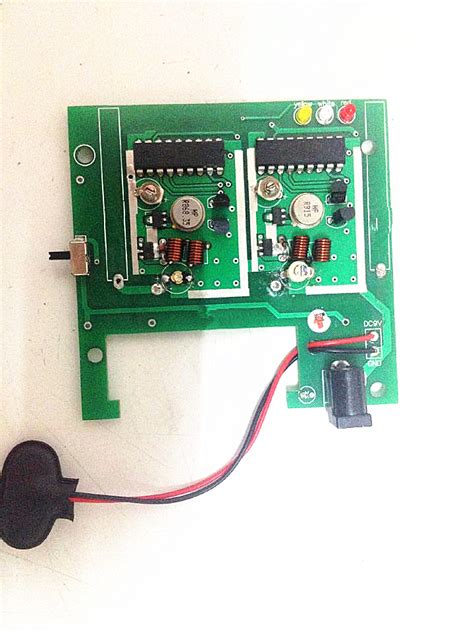 HIGH POWER 915MHZ 868MHZ RF REMOTE CONTROL TRANSMITTER MODULE Cellphone Jammer RF Jammer Spy