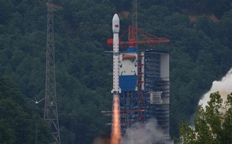 我国成功发射遥感四十三号02组卫星：开展低轨星座系统新技术试验 快科技 科技改变未来