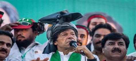 Imran Khans Close Aide Shireen Mazari Quits Party Active Politics