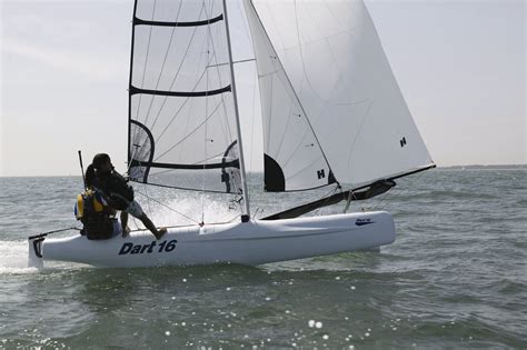 Dart 16 — Dart Catamarans