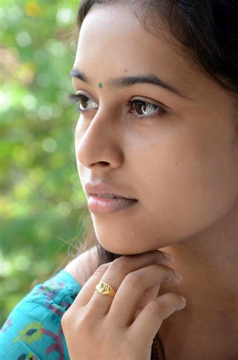 Cap Telugu Actress Sri Divya