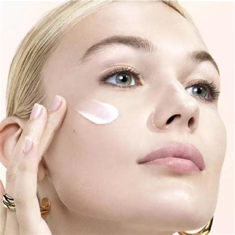 Lancôme Absolue Regenerating Brightening Light Cream Sales