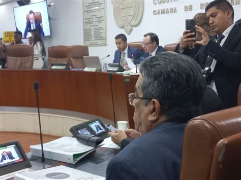 Avanza Proyecto De Ley Que Favorece Al Emporio Del Clan Torres La