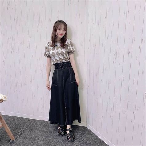伊藤美来さんのインスタグラム写真 伊藤美来instagram 「スタイリストのナミキアキです！ 8月10日放送のline Live衣装🧸